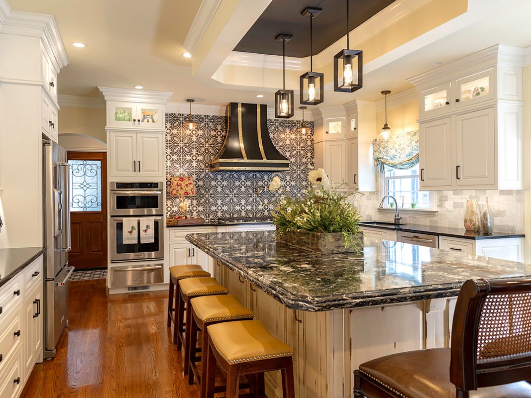 Eggshell on Maple Full Overlay using Landes Door - Kitchen Cabinets ...