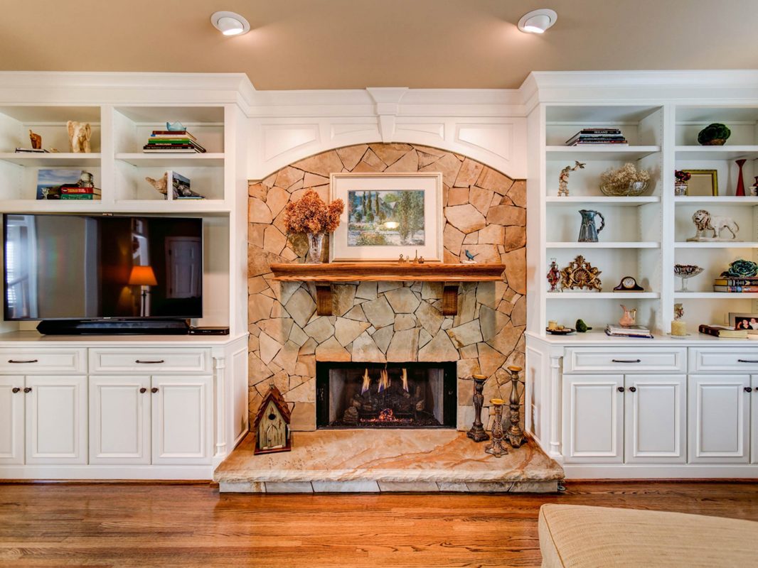 Polar on Maple Full Overlay using Montgomery Door - Kitchen Cabinets ...