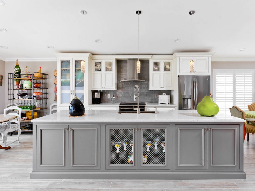 Soft White on Maple Flush Inset using Charleston Door - Kitchen ...